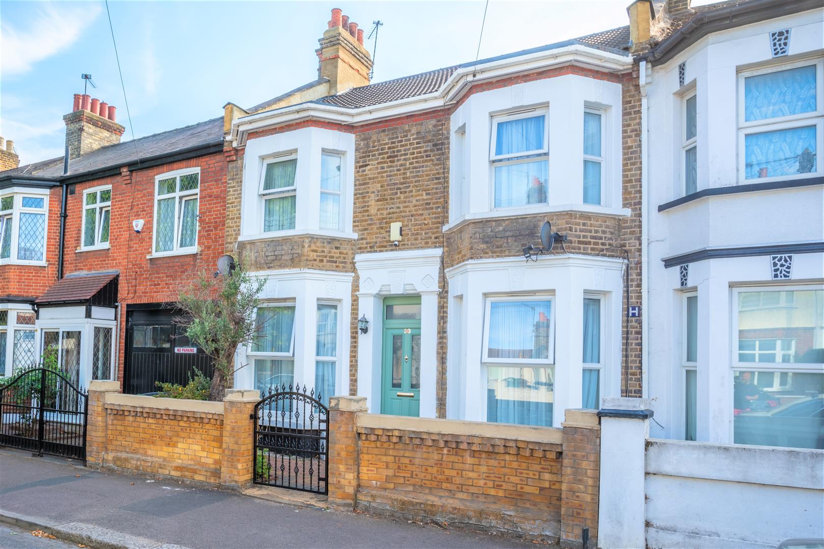 Rural and Village Estate Agents in the UK | Buy and Sell City ...